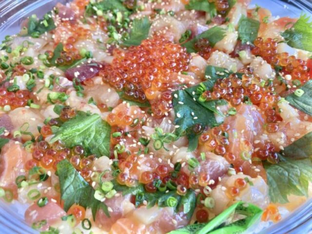 【2025年12月】コストコのお寿司おすすめ一覧！最新の値段と実食レポを紹介！