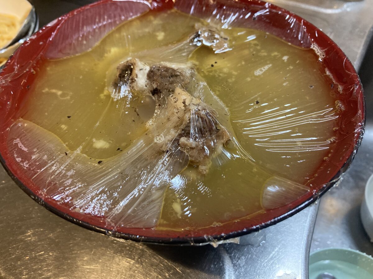 コストコ新商品GYUNWOO宮の王カルビタン！柔らかい骨付き肉とさっぱりスープ