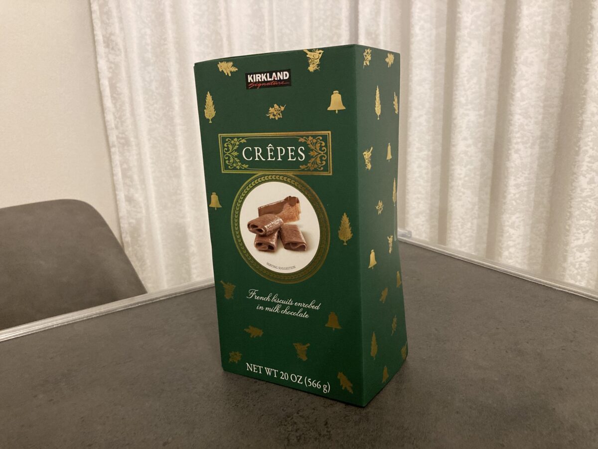 クリスマスにぴったりなコストコオリジナルブランドのお菓子チョコレートクレープ！